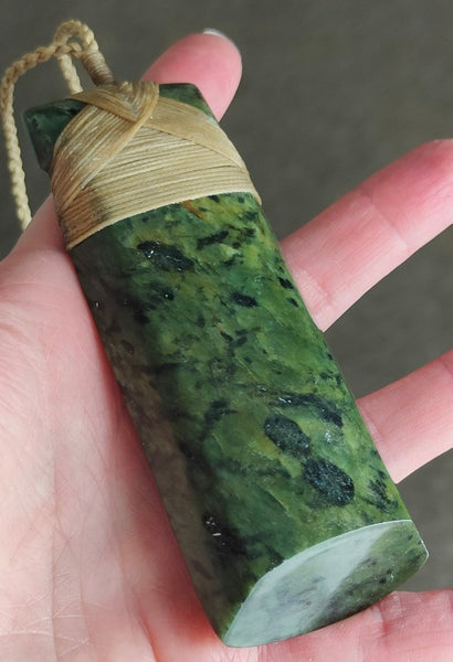 NZ Greenstone Toki - 110mm - Alex Sands #459 – Souvenir Factory Shop