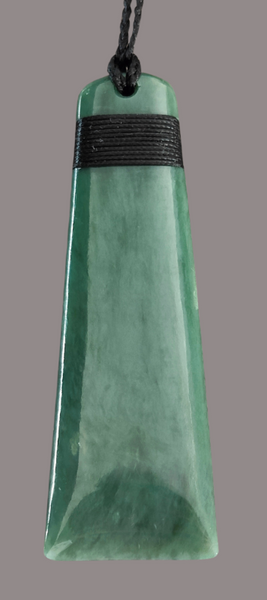 NZ Greenstone Toki - 102mm - Ewan Parker - #126 – Souvenir Factory Shop